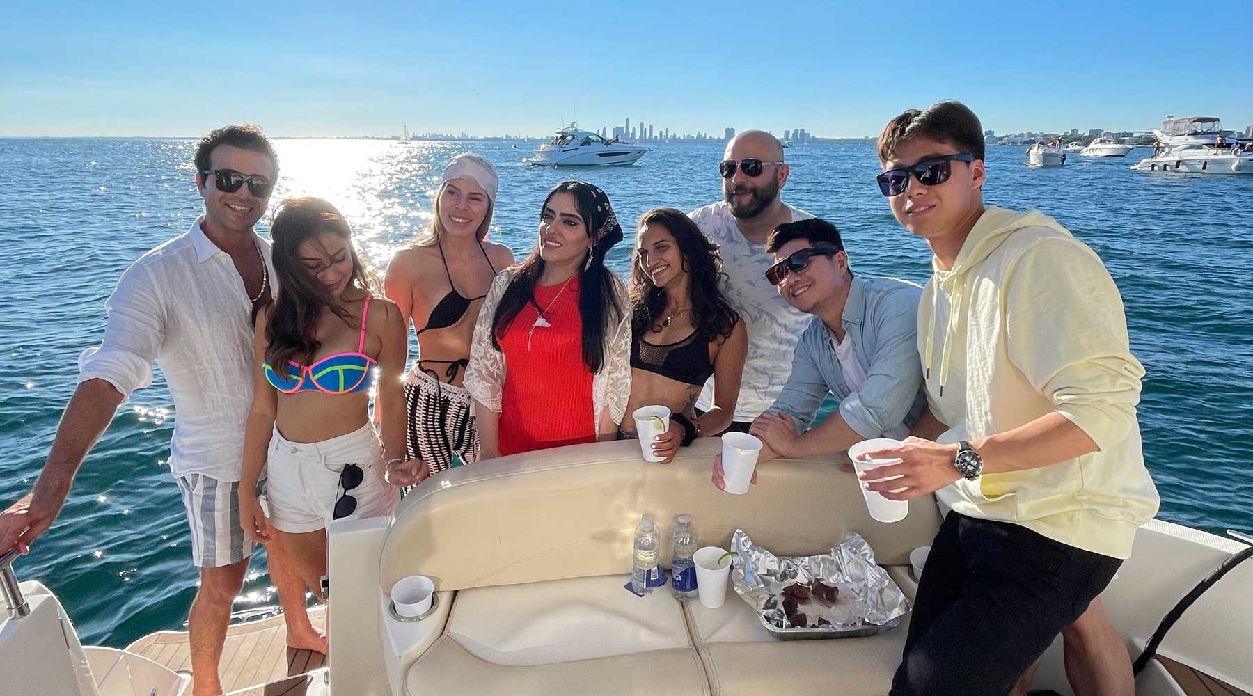 Raft Party Yacht Charter Package | Toronto Yachts